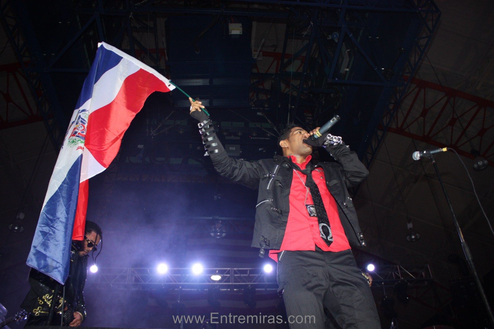 Omega Sigue arrasando en USA